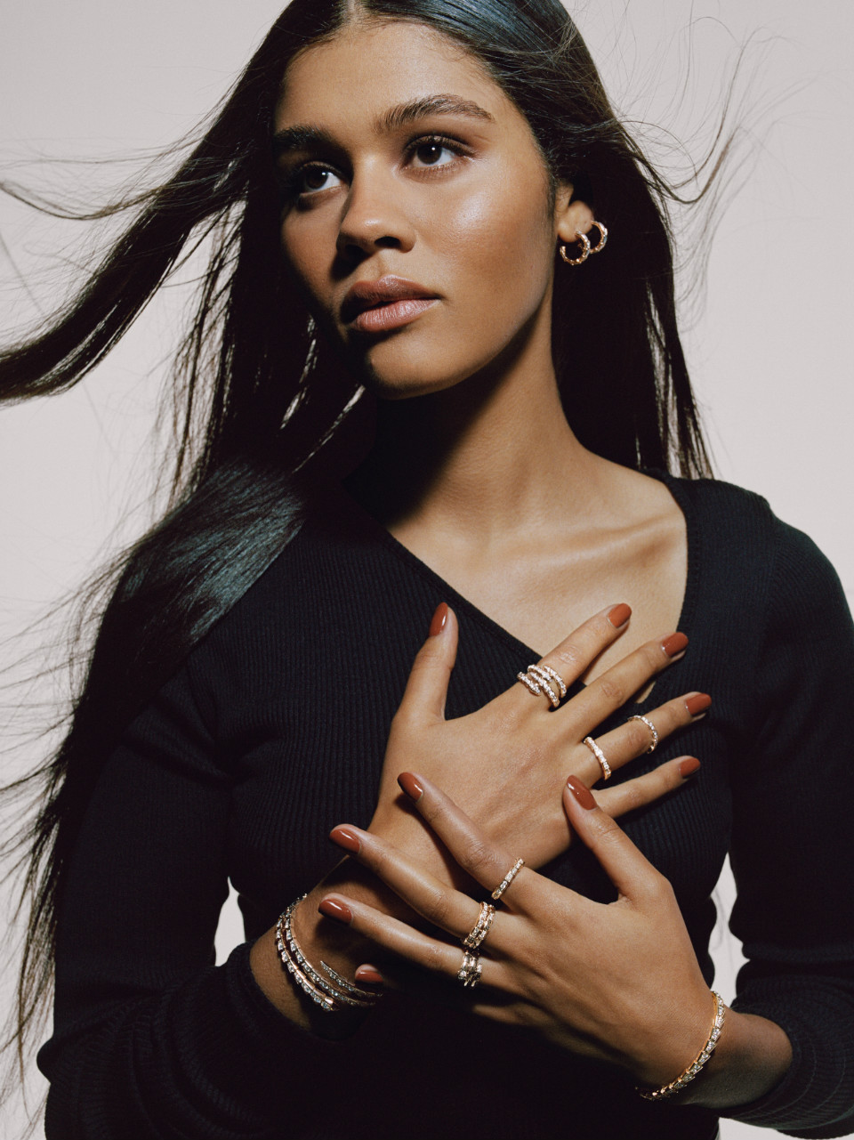 AMA LOU | The Society