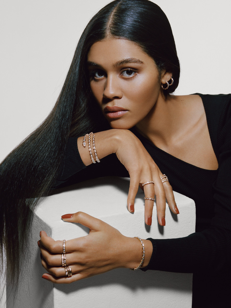 AMA LOU | The Society